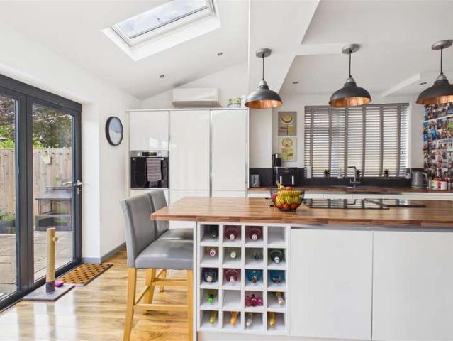3 Bedroom Semi Detached House