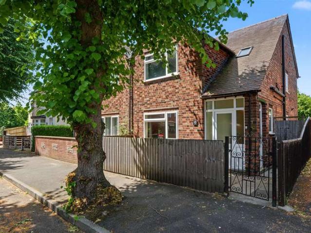 3 Bedroom Semi Detached House