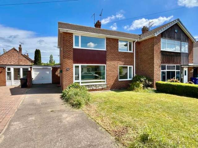 3 Bedroom Semi Detached House