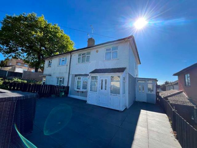 3 Bedroom Semi Detached House