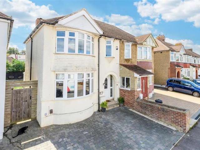 3 Bedroom Semi Detached House