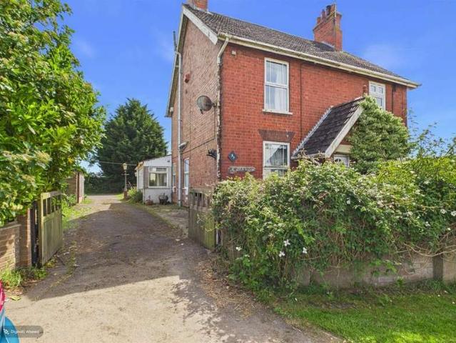 3 Bedroom Semi Detached House