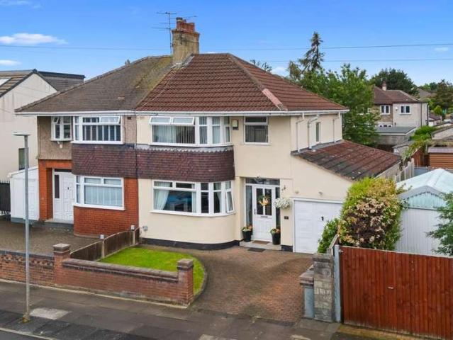 3 Bedroom Semi Detached House