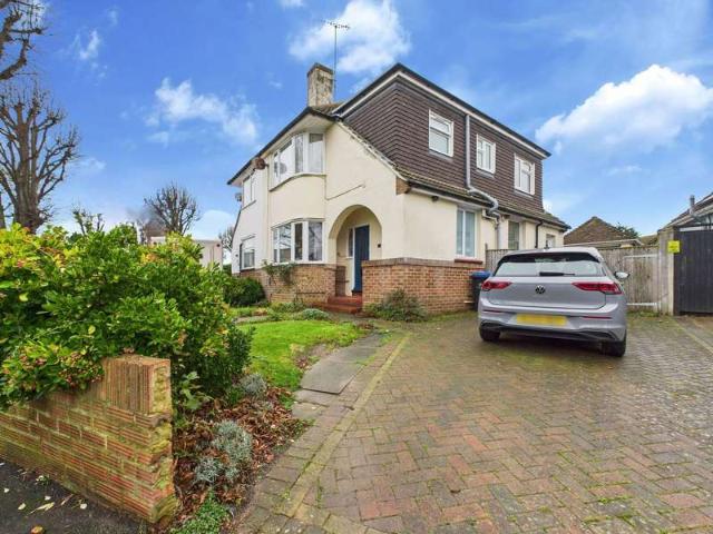 3 Bedroom Semi Detached House