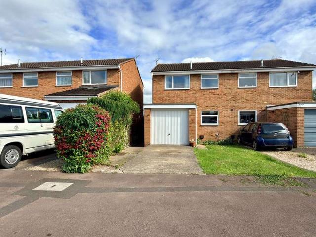 3 Bedroom Semi Detached House