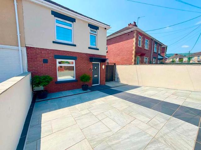 3 Bedroom Semi Detached House