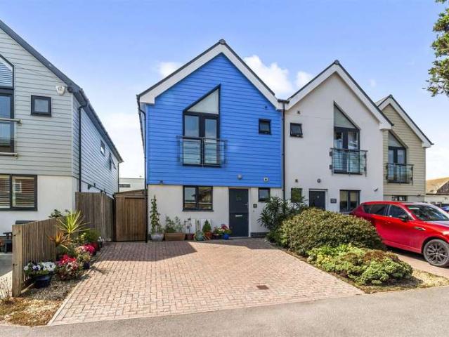 3 Bedroom Semi Detached House