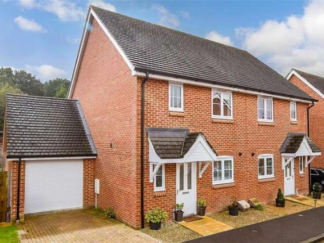 3 Bedroom Semi Detached House