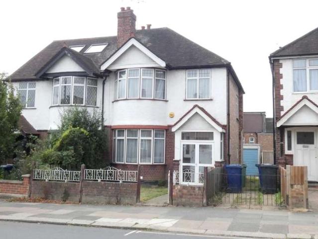 3 Bedroom Semi Detached House