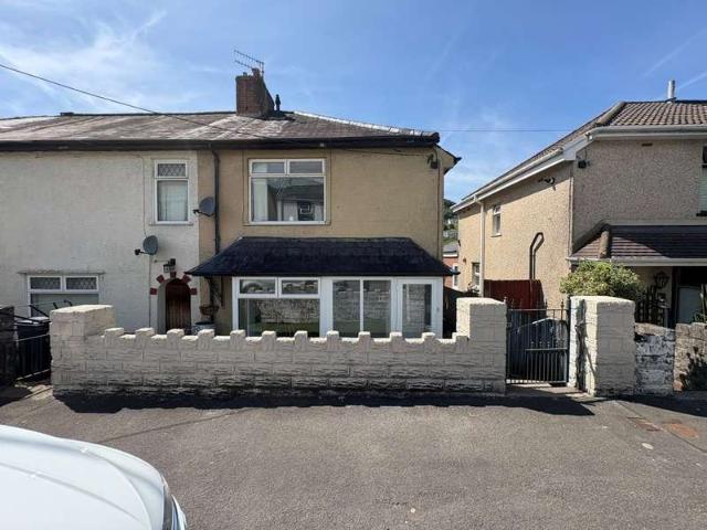3 Bedroom Semi Detached House