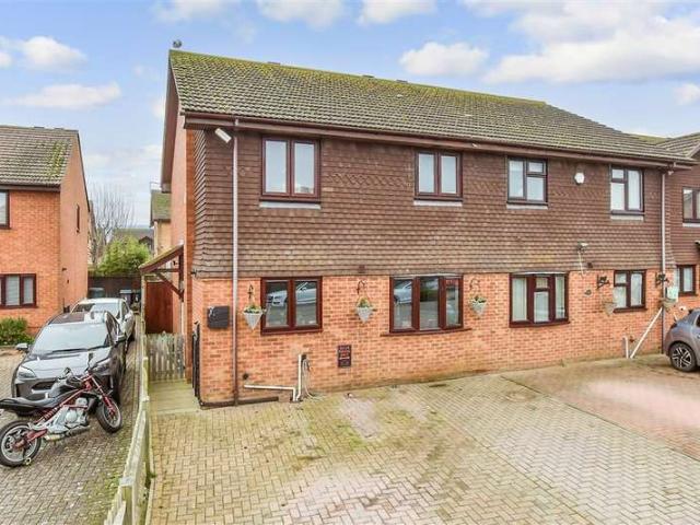 3 Bedroom Semi Detached House