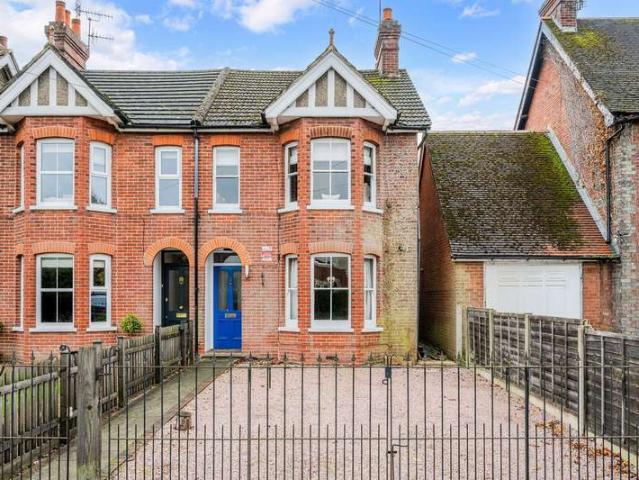 3 Bedroom Semi Detached House