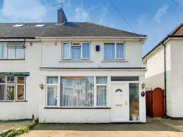 3 Bedroom Semi Detached House