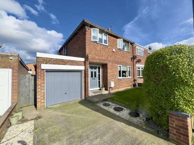 3 Bedroom Semi Detached House