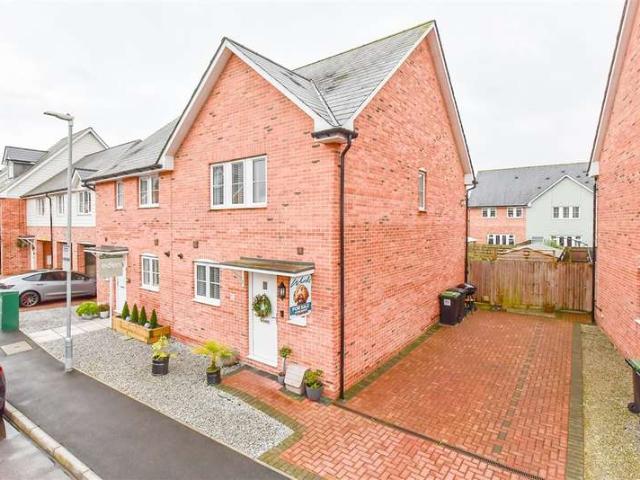 3 Bedroom Semi Detached House