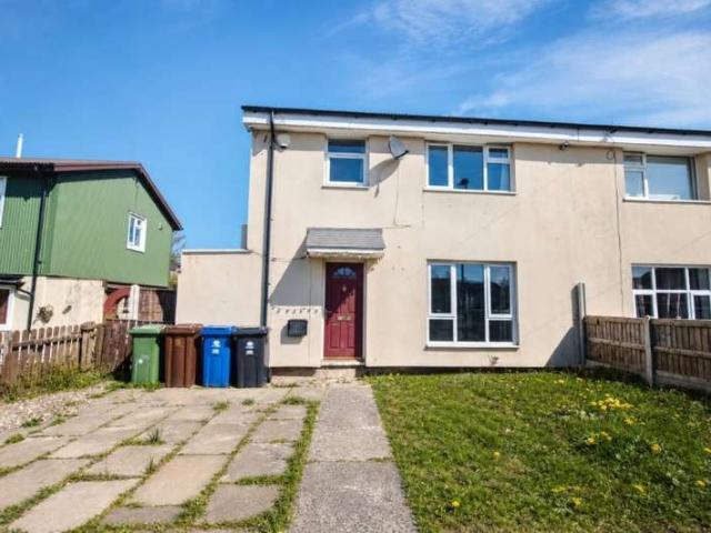 3 Bedroom Semi Detached House
