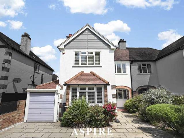 3 Bedroom Semi Detached House