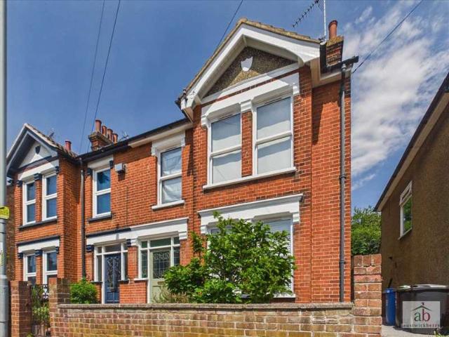 3 Bedroom Semi Detached House