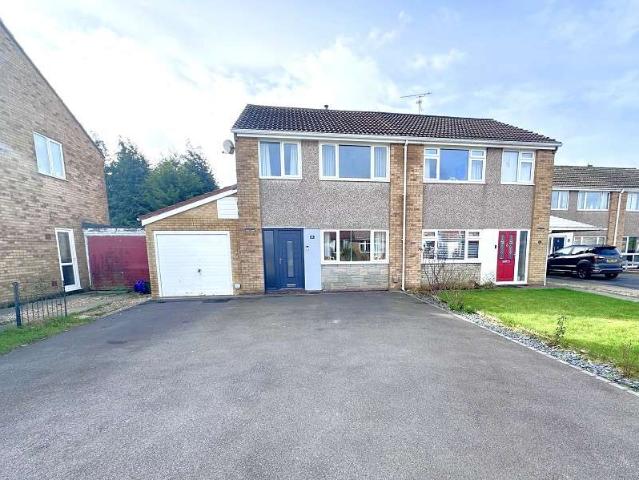 3 Bedroom Semi Detached House