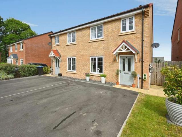 3 Bedroom Semi Detached House