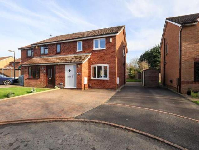 3 Bedroom Semi Detached House