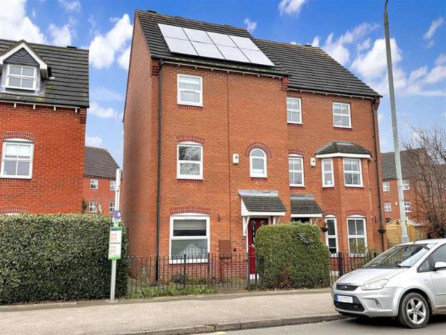3 Bedroom Semi Detached House