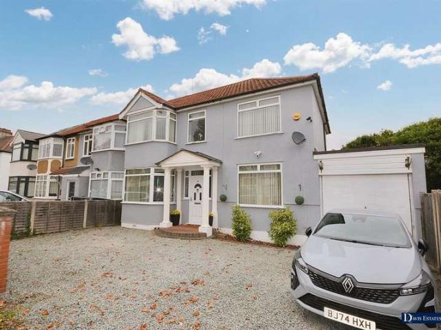 3 Bedroom Semi Detached House