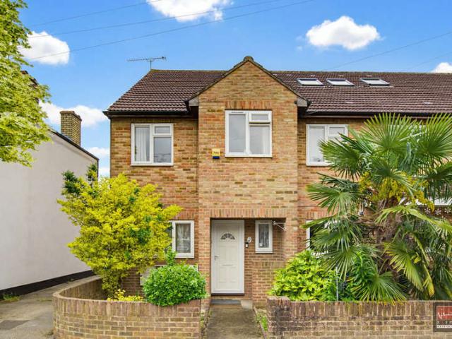 3 Bedroom Semi Detached House