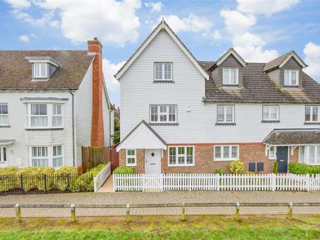 3 Bedroom Semi Detached House