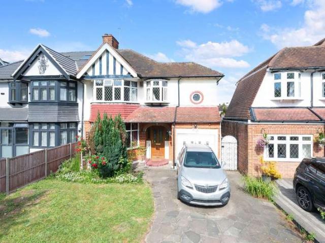 3 Bedroom Semi Detached House
