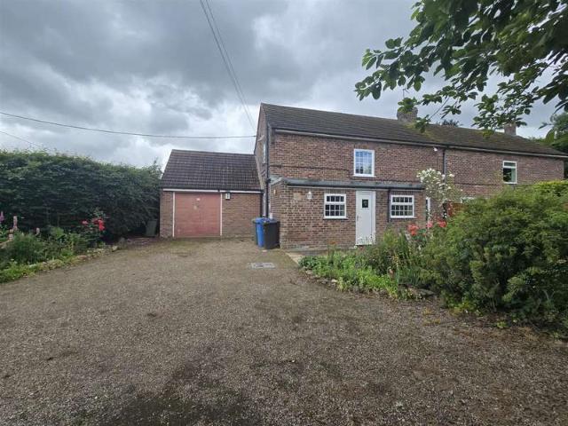 3 Bedroom Semi Detached House