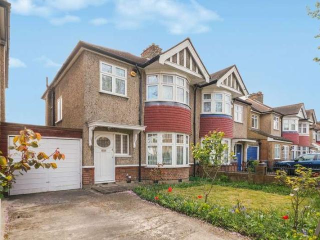 3 Bedroom Semi Detached House