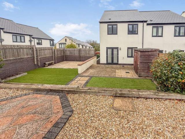 3 Bedroom Semi Detached House