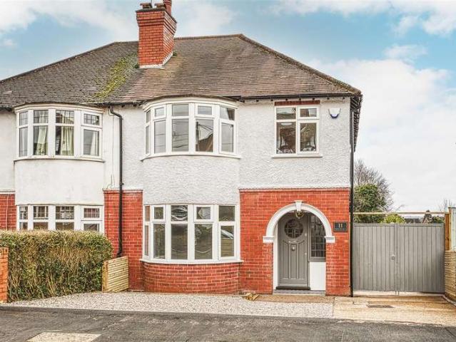 3 Bedroom Semi Detached House