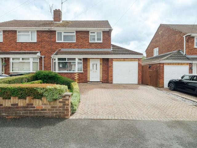 3 Bedroom Semi Detached House