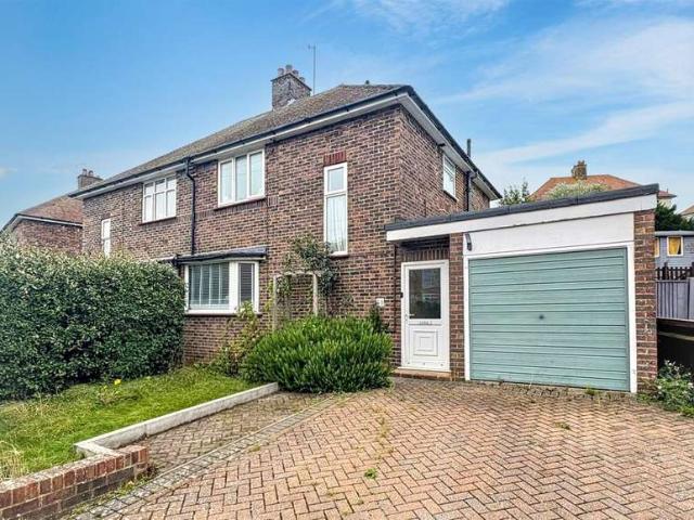 3 Bedroom Semi Detached House