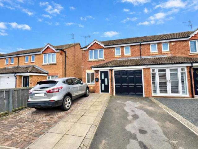 3 Bedroom Semi Detached House