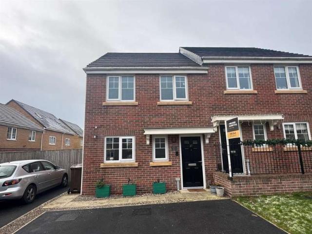 3 Bedroom Semi Detached House