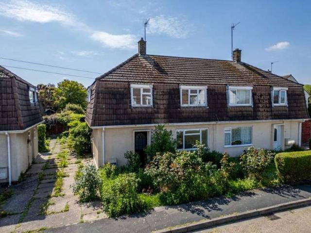 3 Bedroom Semi Detached House