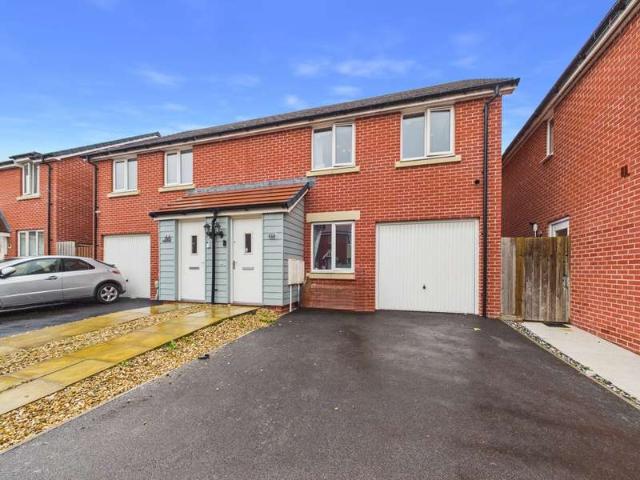 3 Bedroom Semi Detached House