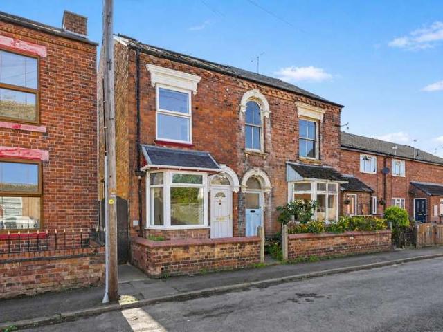 3 Bedroom Semi Detached House