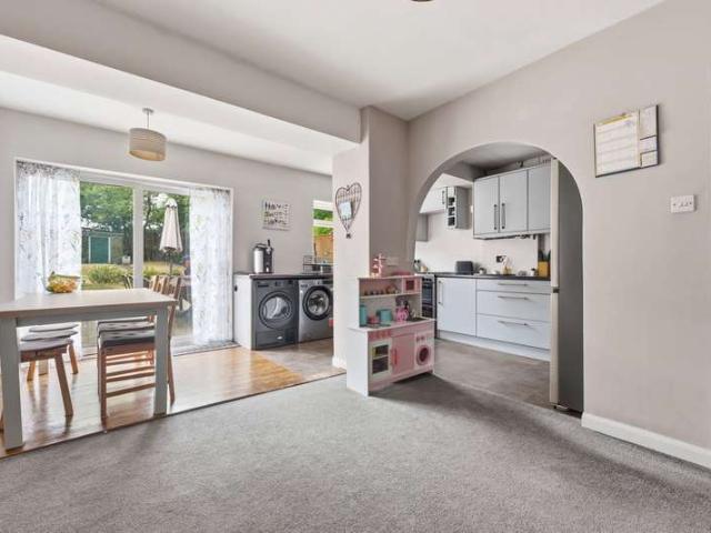 3 Bedroom Semi Detached House