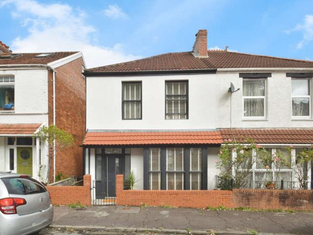 3 Bedroom Semi Detached House