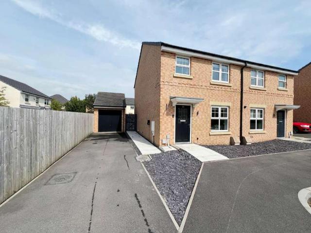 3 Bedroom Semi Detached House