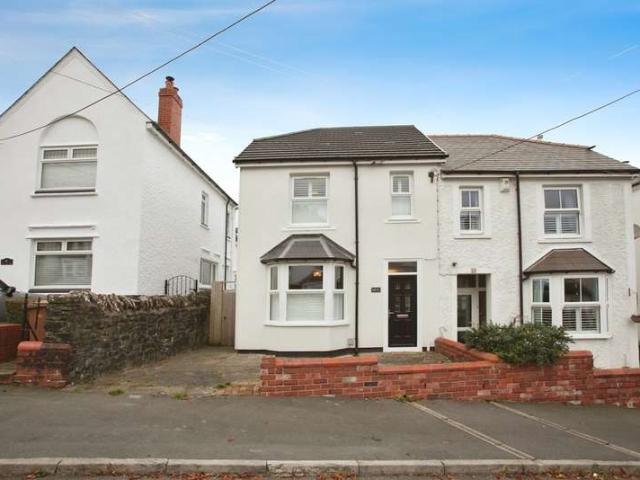 3 Bedroom Semi Detached House