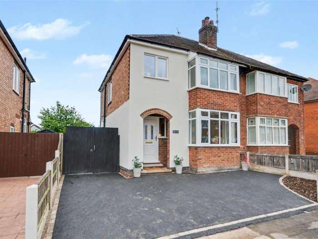 3 Bedroom Semi Detached House
