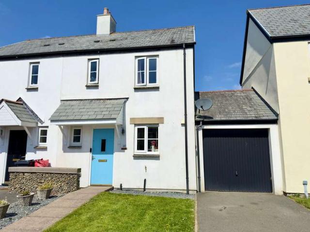 3 Bedroom Semi Detached House