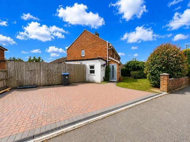 3 Bedroom Semi Detached House