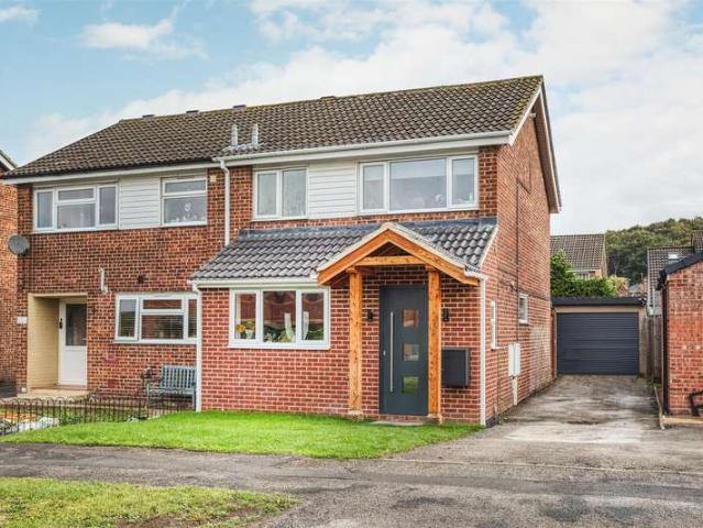 3 Bedroom Semi Detached House