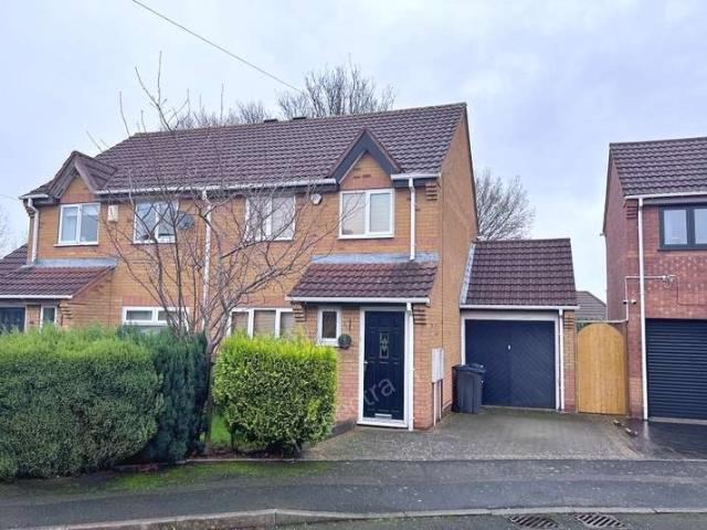 3 Bedroom Semi Detached House